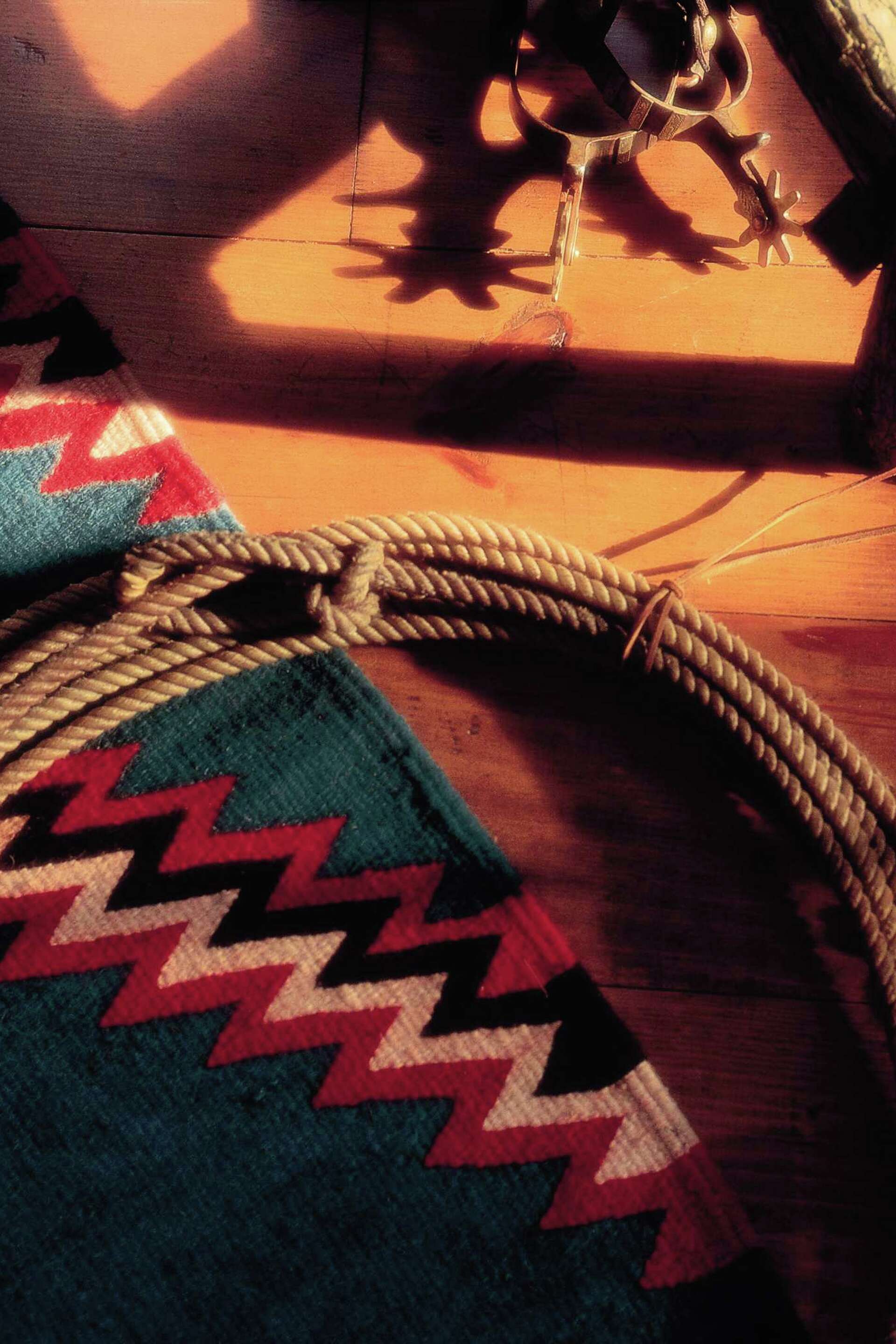 How to Make a Lariat Rope Cross for Wall Decor