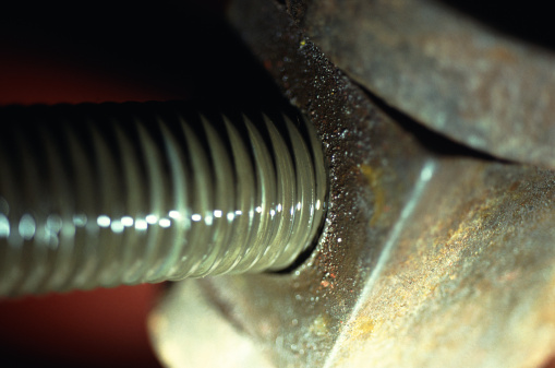 How to Make Thread in Metal for Screw