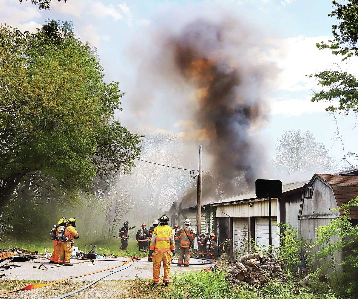 Four departments battle Fosterburg fire Tuesday afternoon