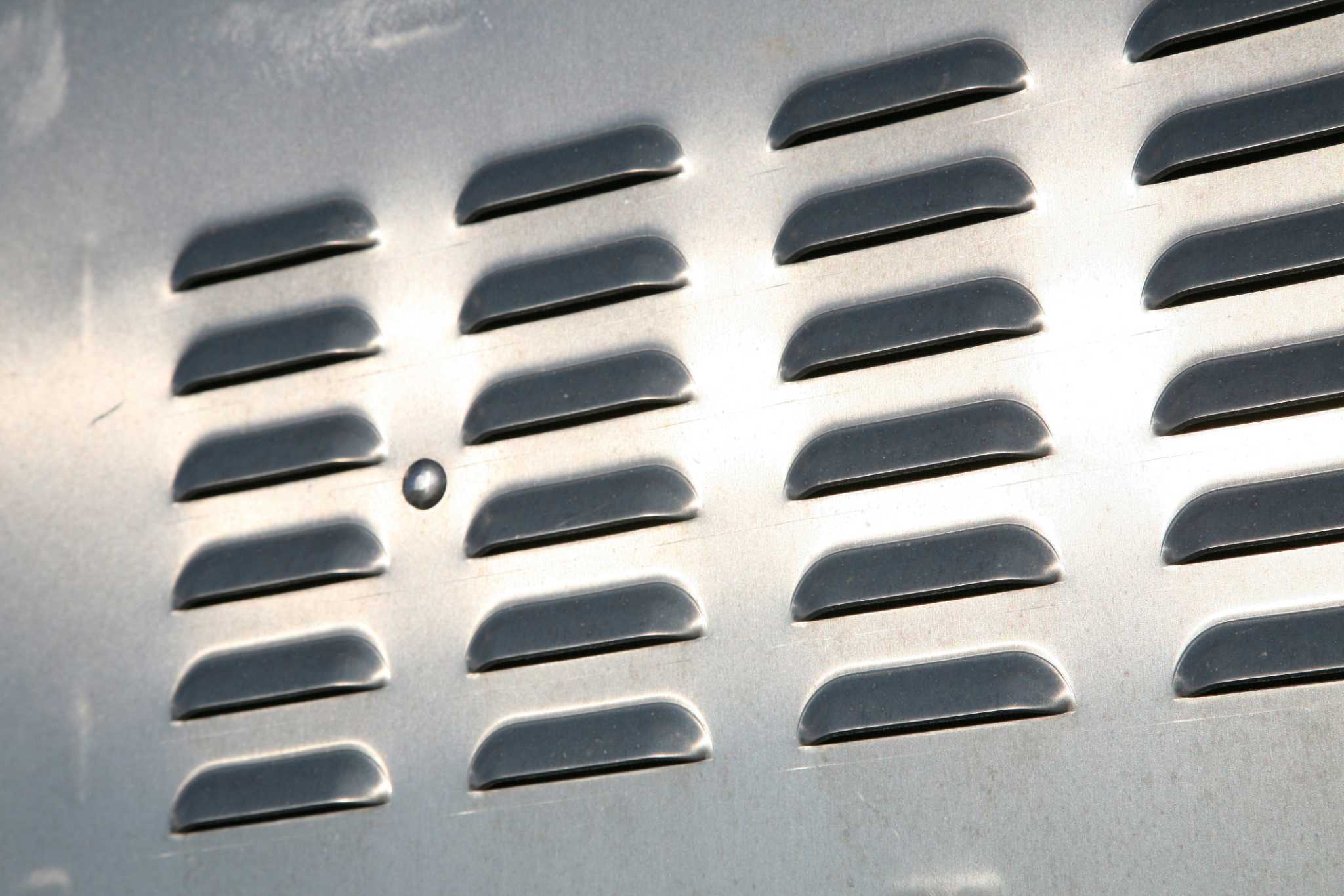 How to Measure the Size of a Ceiling Register