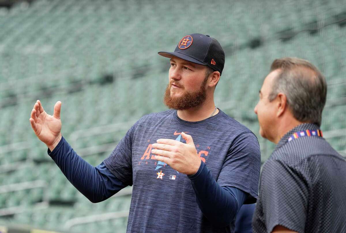 Houston Astros: Offense struggles to get hits in loss to Giants