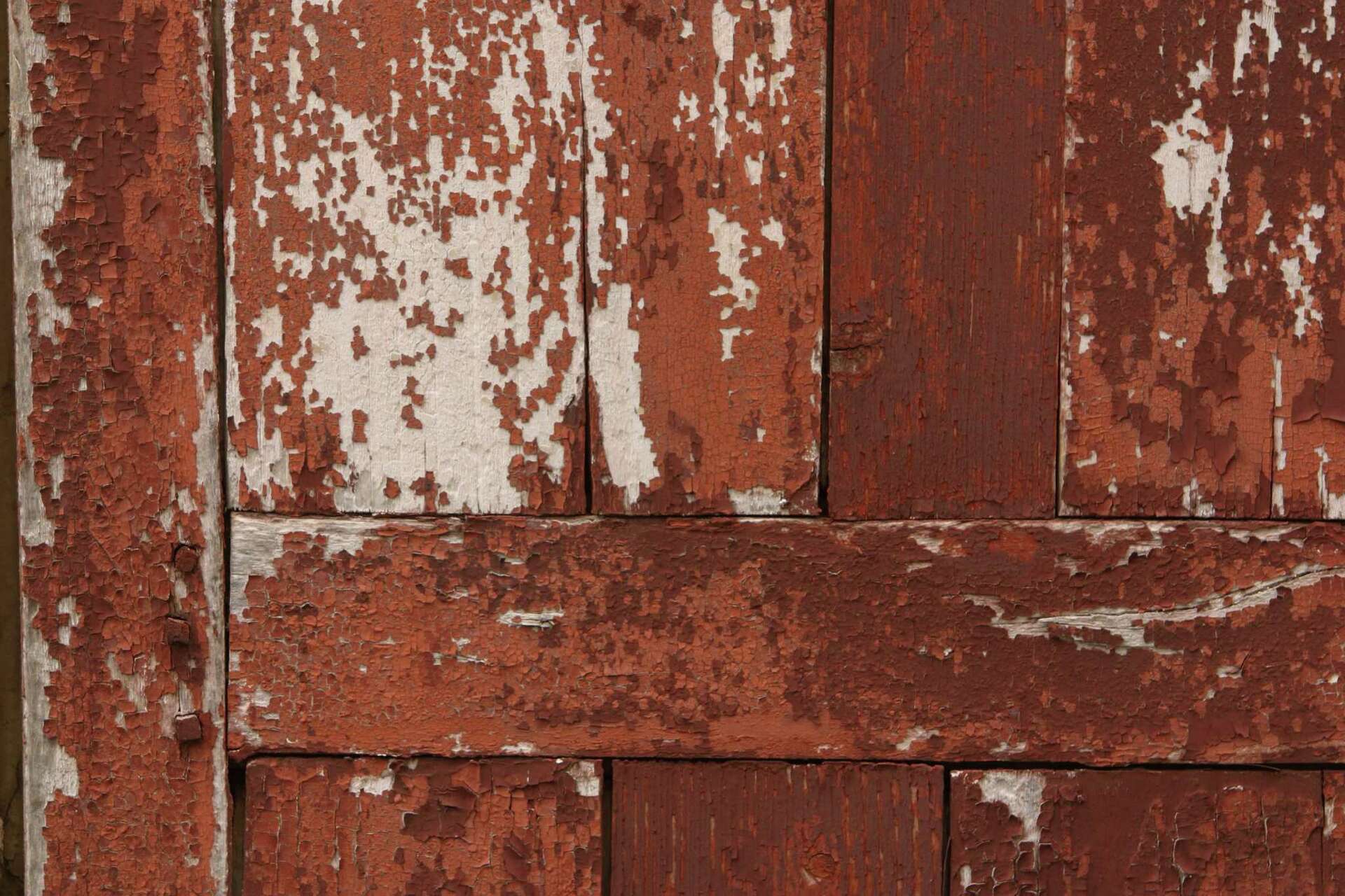 How to Strip Paint From Big Areas