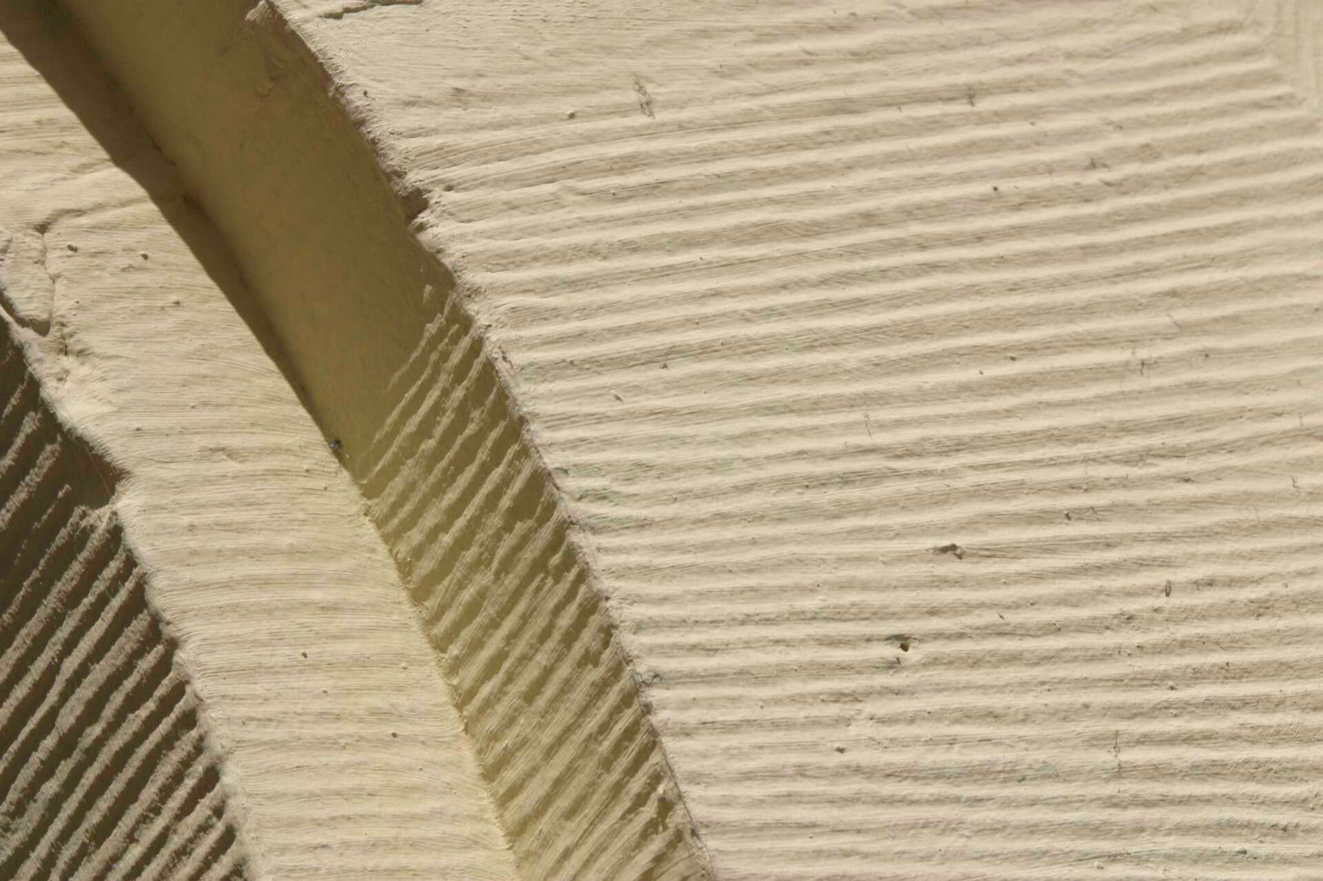 How to Get a Stucco Look With Drywall Mud