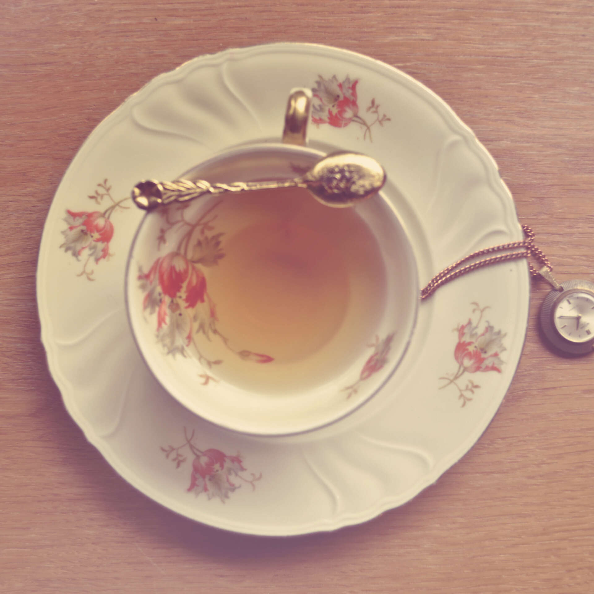 How to Find Old China Patterns
