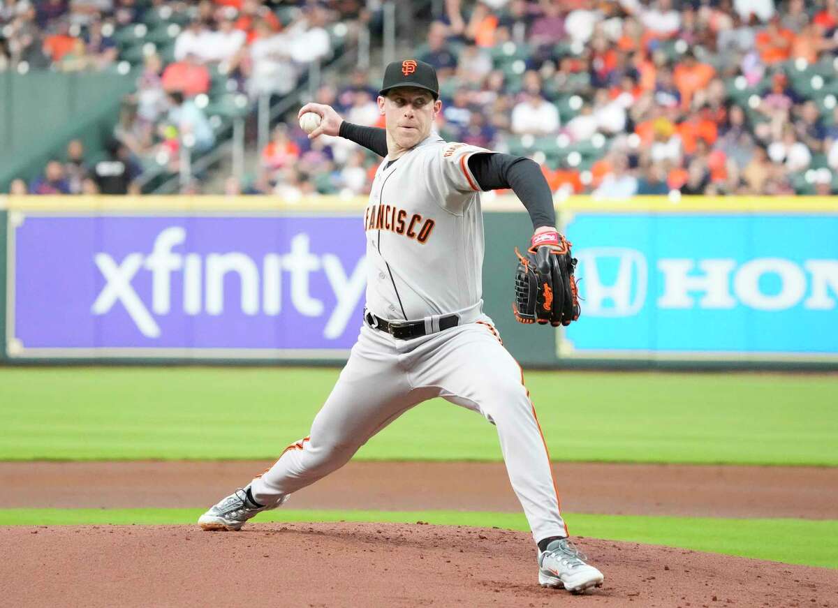 Houston Astros: Offense struggles to get hits in loss to Giants