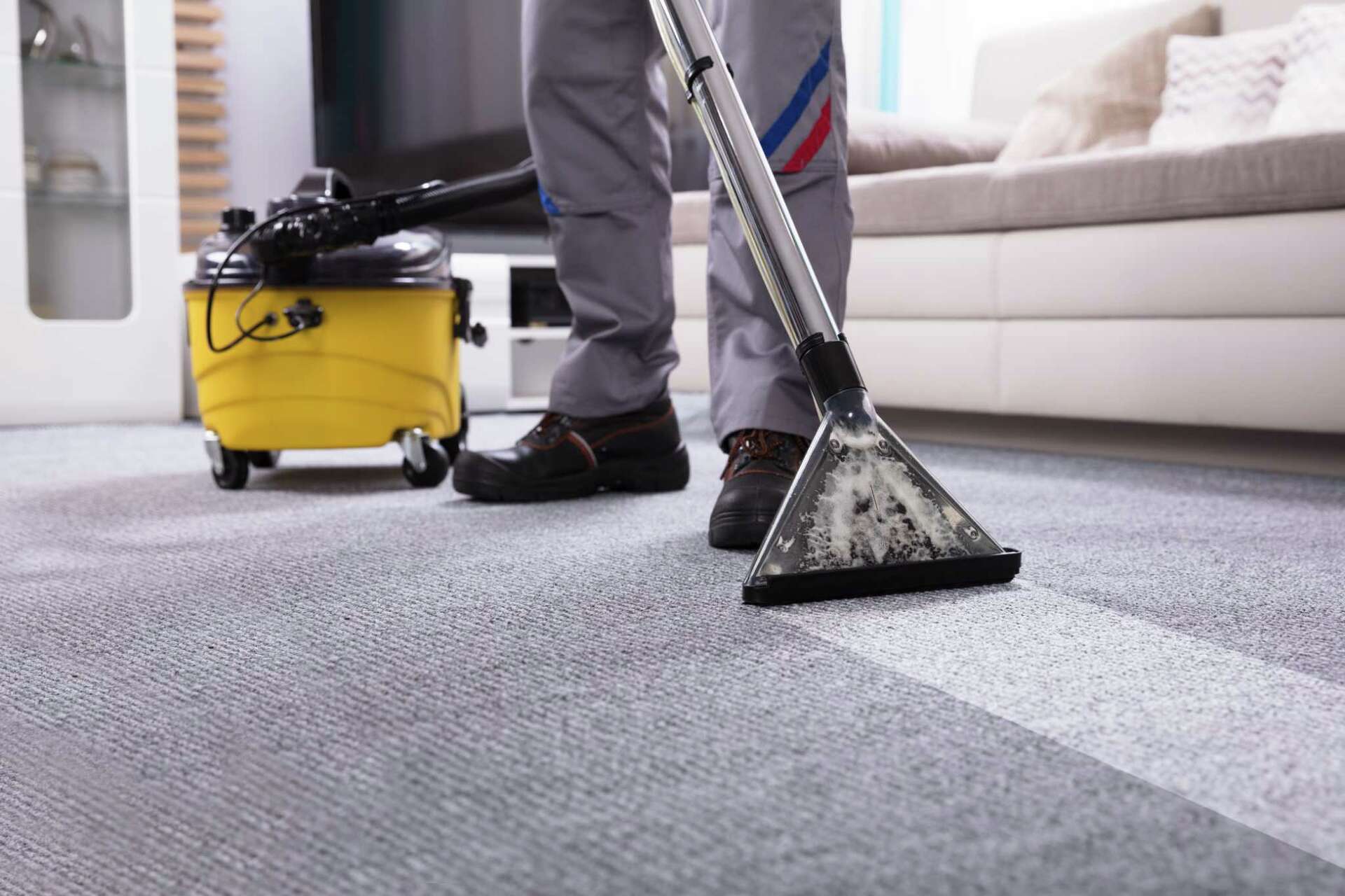 Tips on Using a Rug Doctor on Really Dirty Carpet