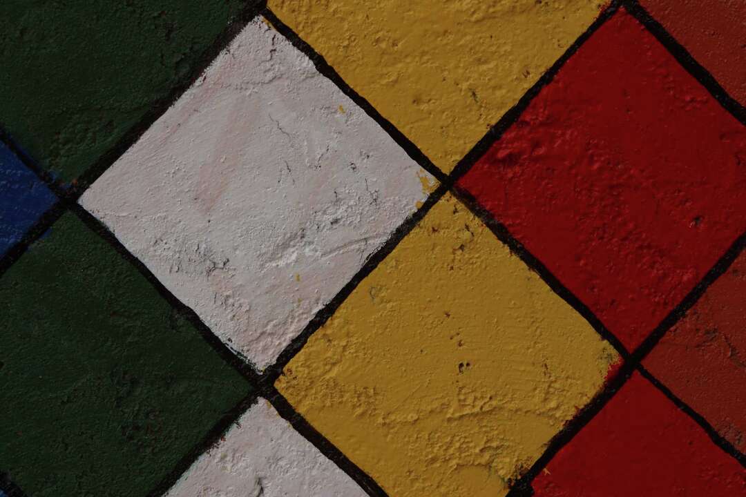 How to Paint Diagonal Stripes