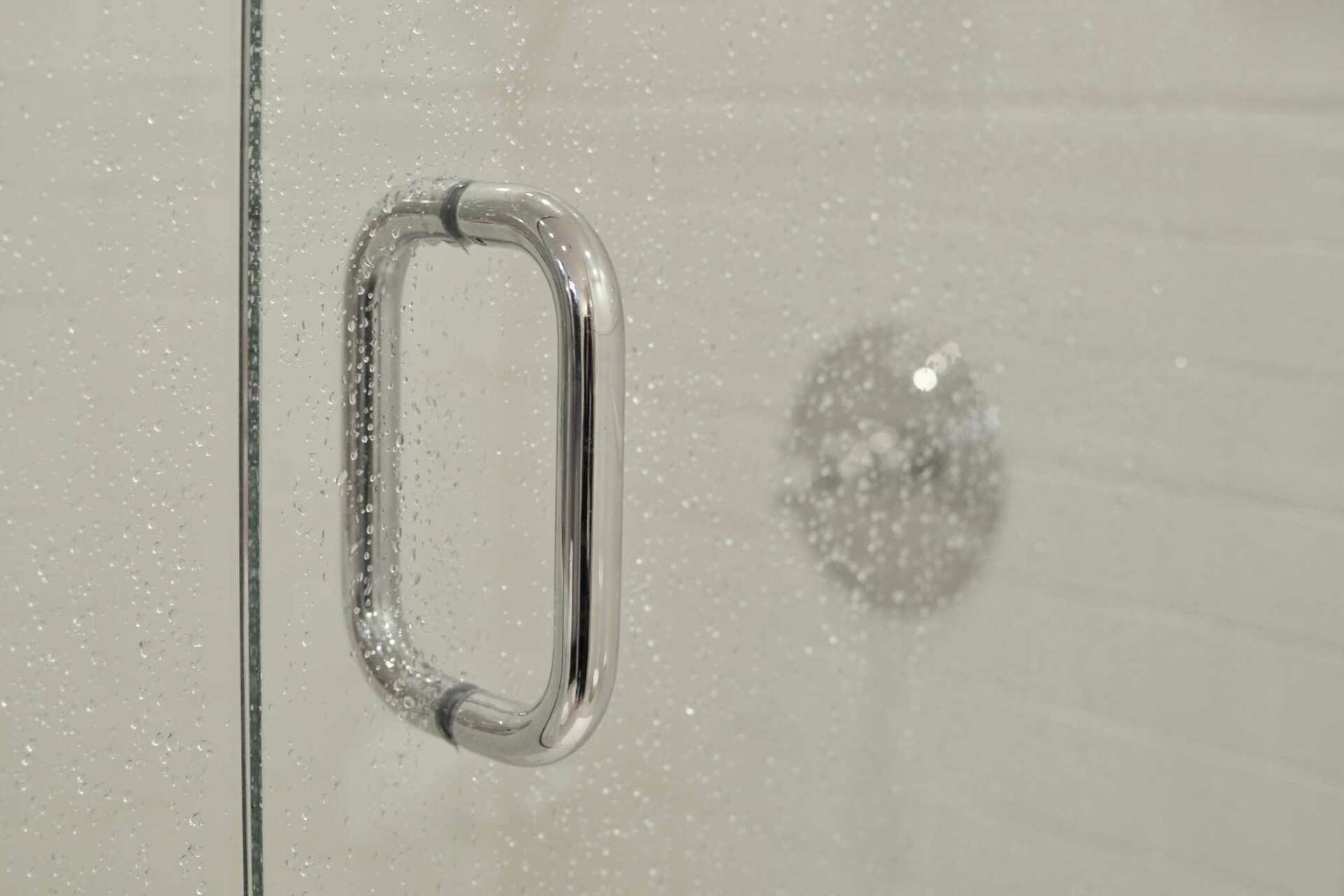How to Paint a Shower Door Frame