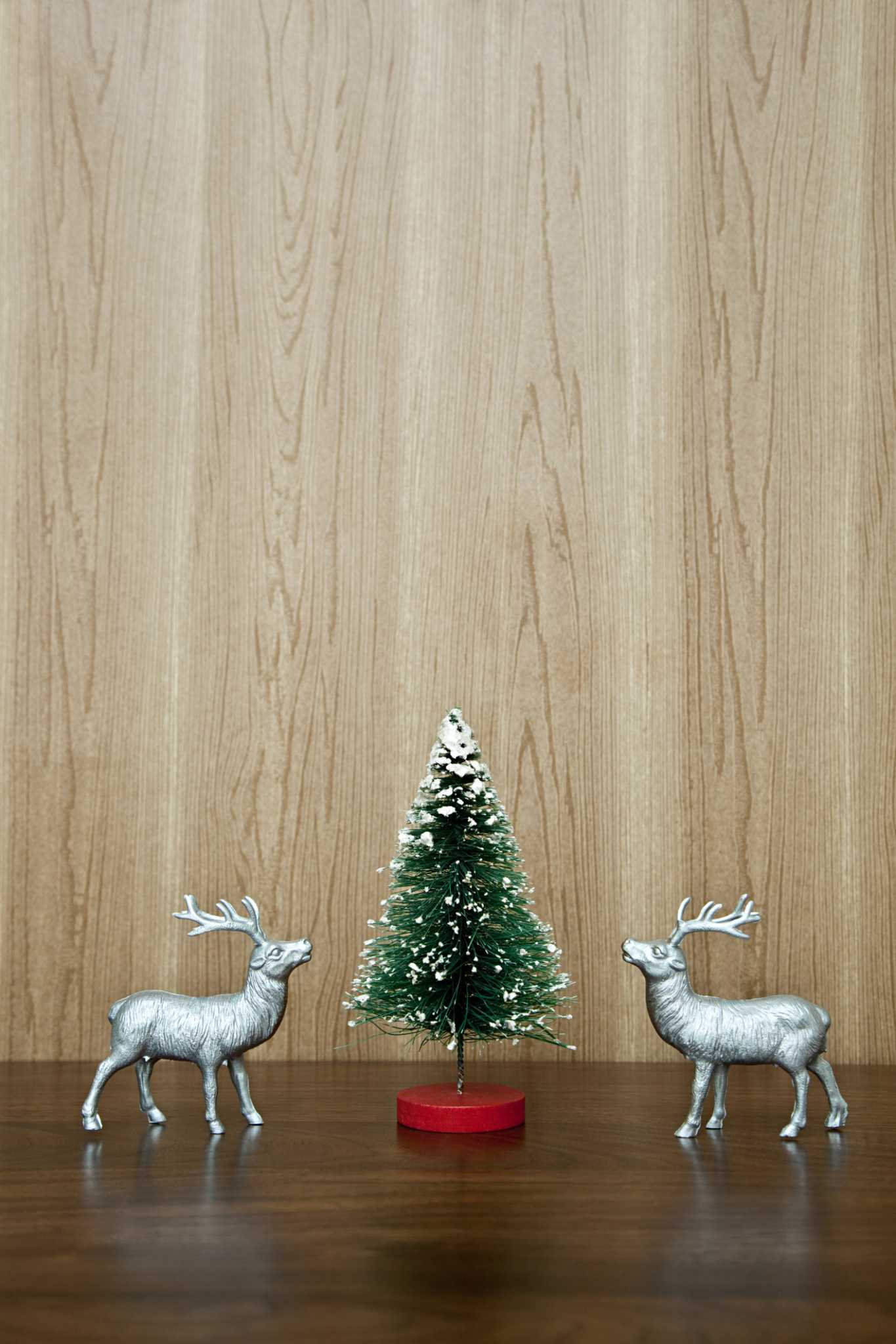 How to Paint Wood Silver
