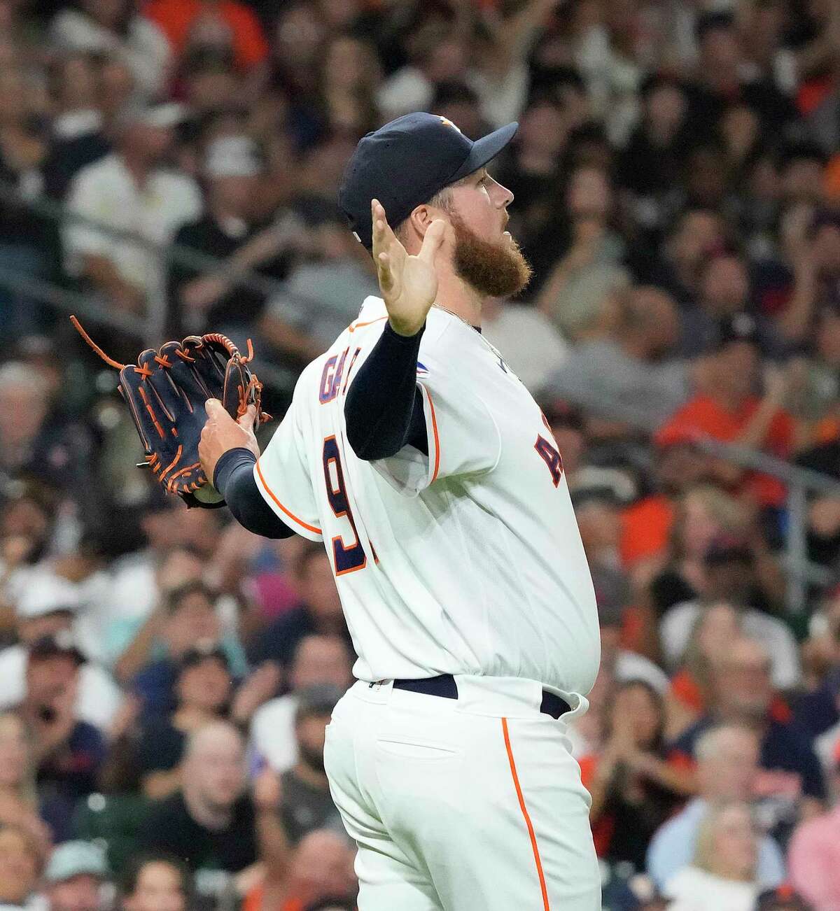 Houston Astros: Offense struggles to get hits in loss to Giants