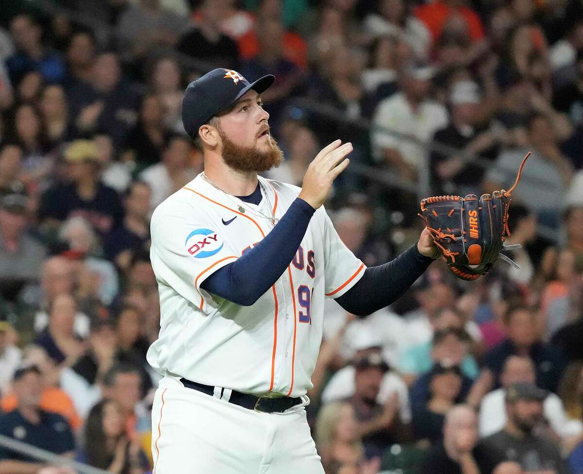 Houston Astros: Offense struggles to get hits in loss to Giants