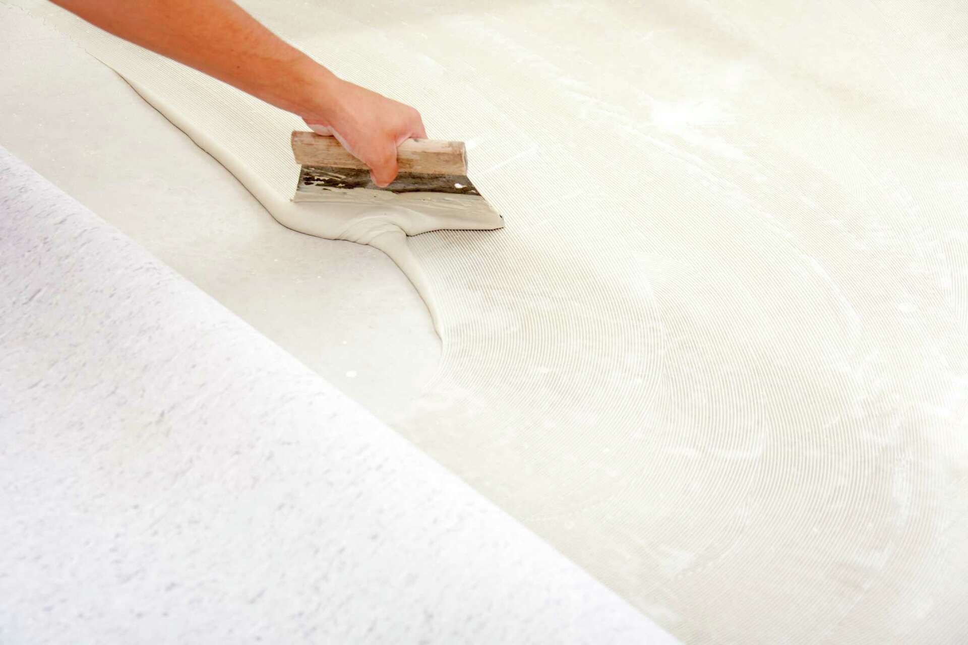 What Type of Thinset to Use When Installing Marble Tile