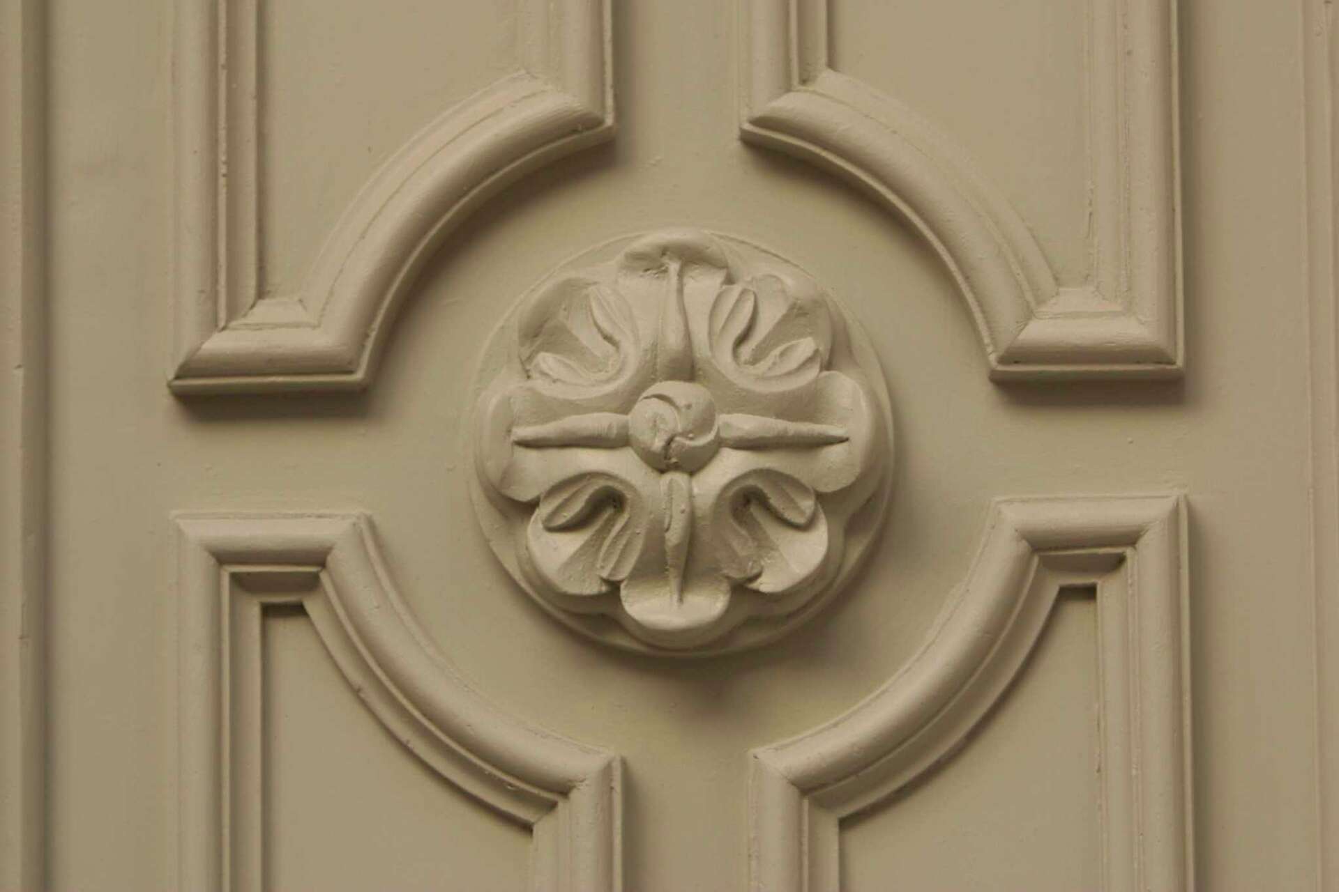 How to Use Foam Core Molding to Make Wall Panels