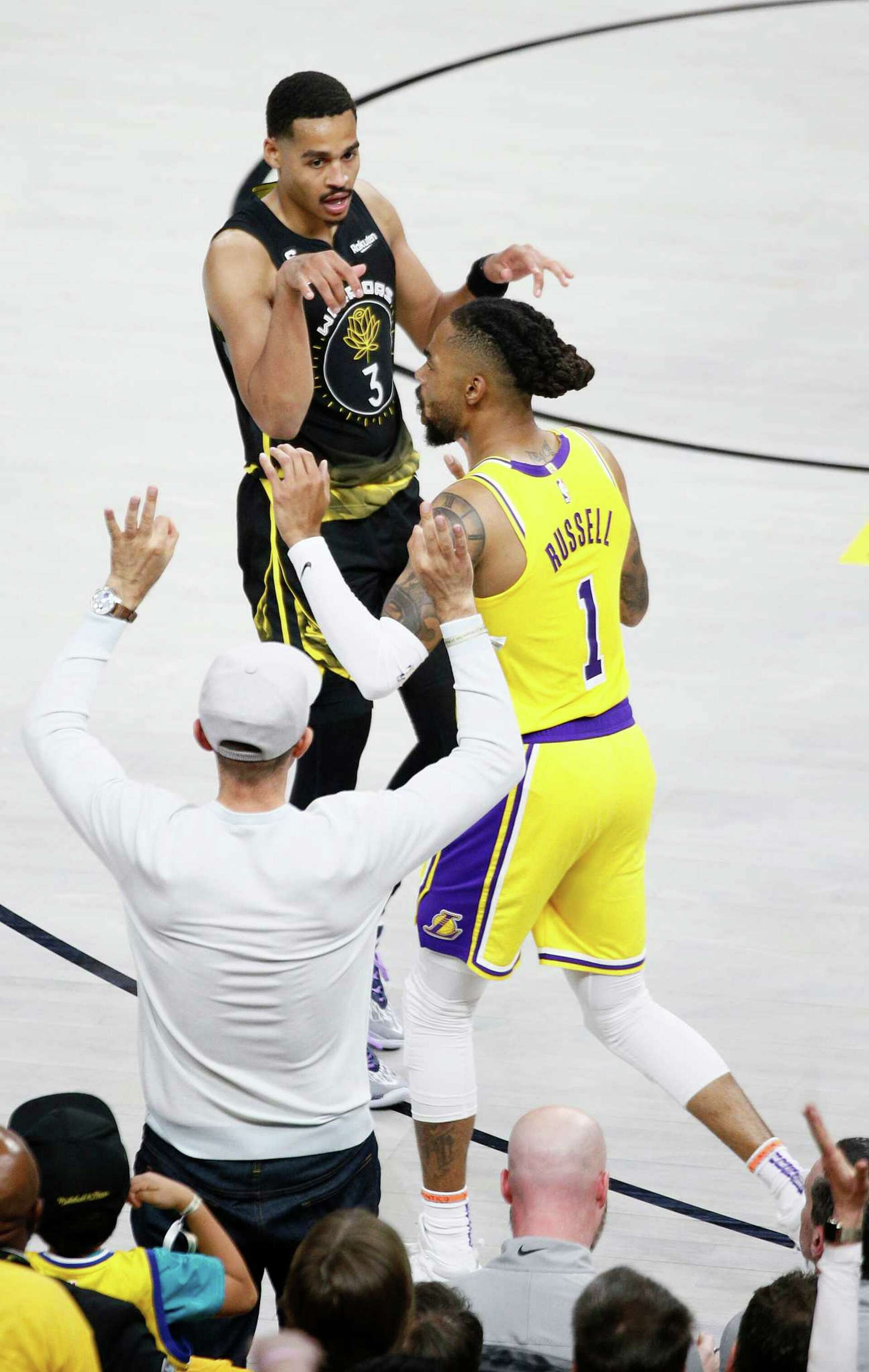 Lakers' bruising attack tops Warriors' 3-point barrage