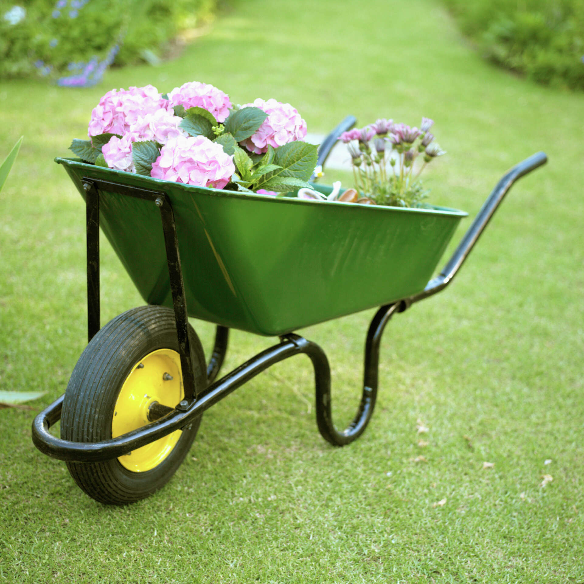 The Volume of a Wheelbarrow