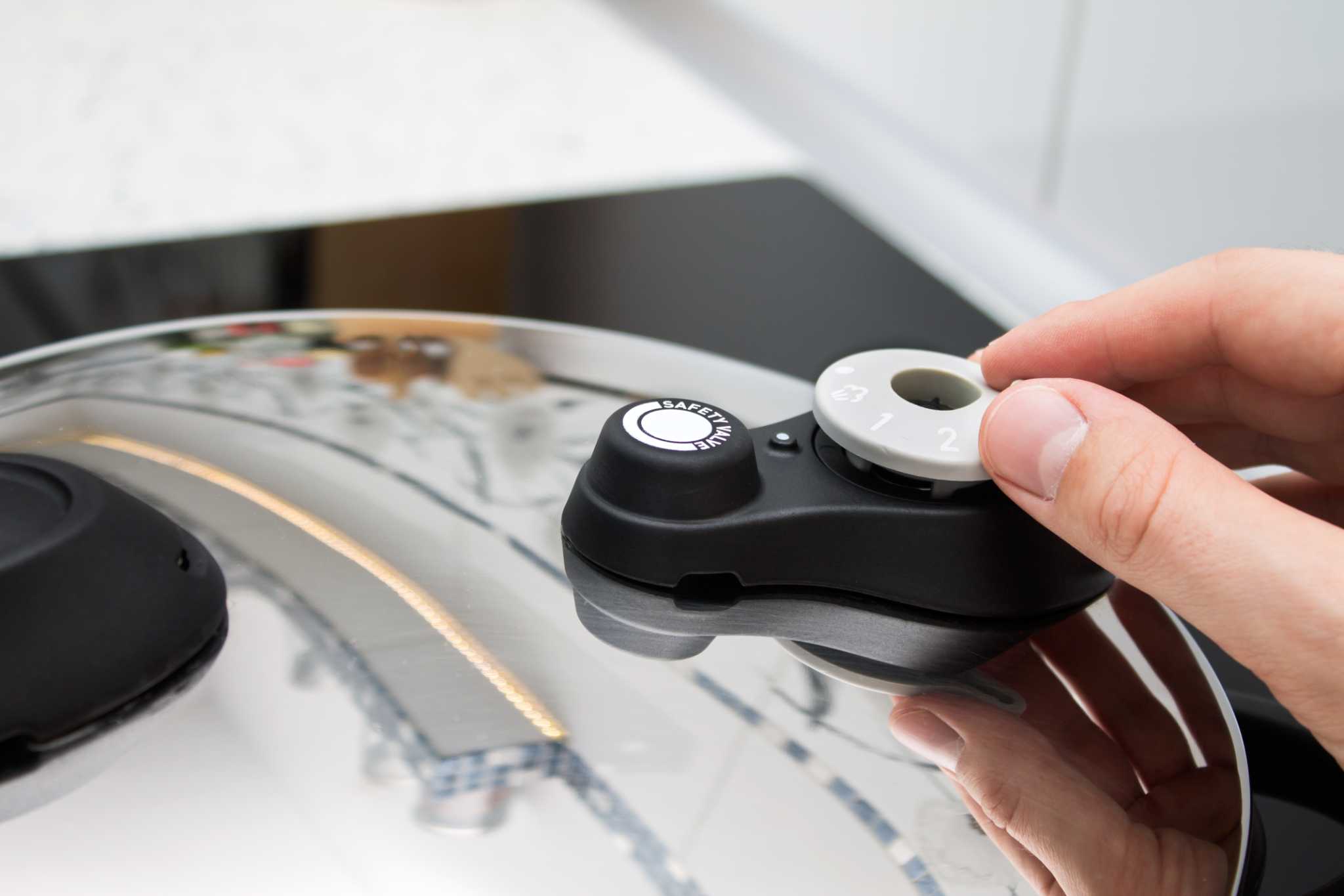 What Are the Functions of a Pressure Cooker?