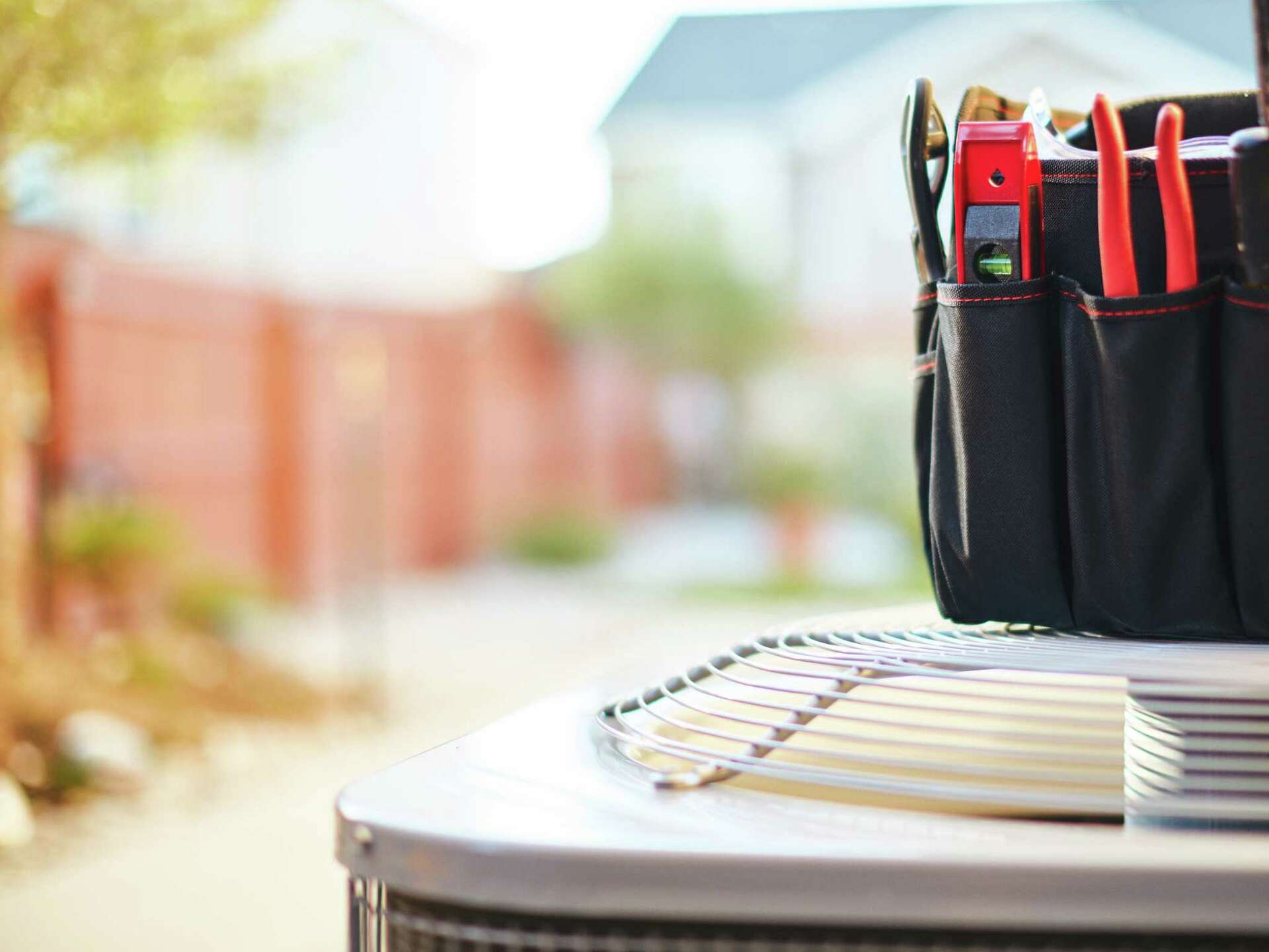 Pros & Cons of Two Central Air Conditioning Units for 2-Story Houses