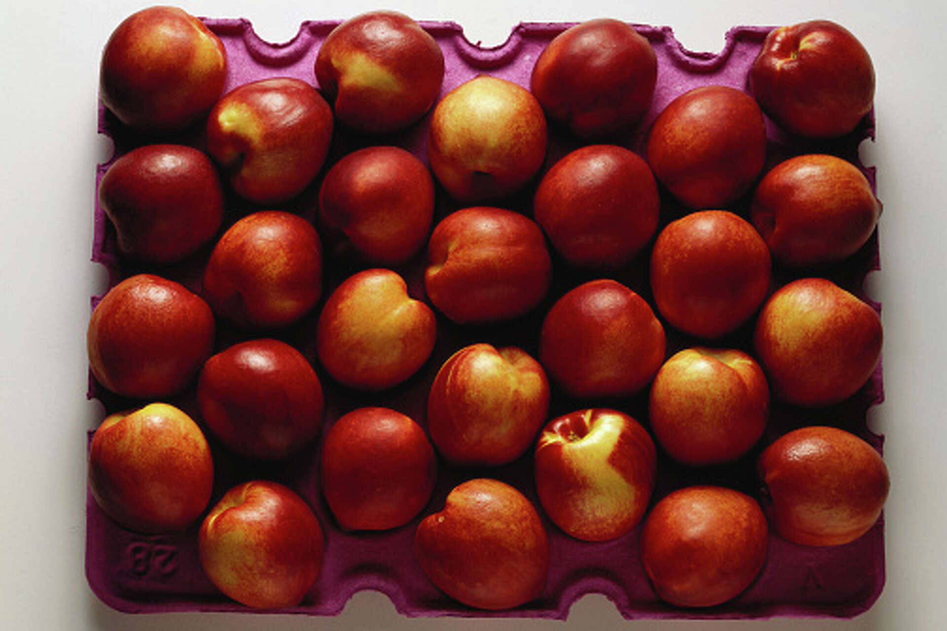 Why Are My Nectarine Tree Leaves Turning Yellow?