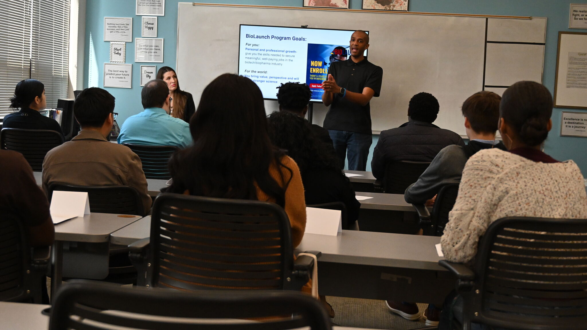 Biotech training targets New Haven residents without a degree