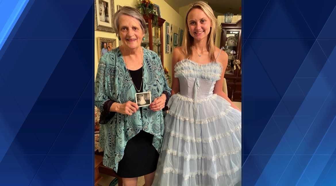 A prom to remember: Alabama high school senior tries on grandmother's ...