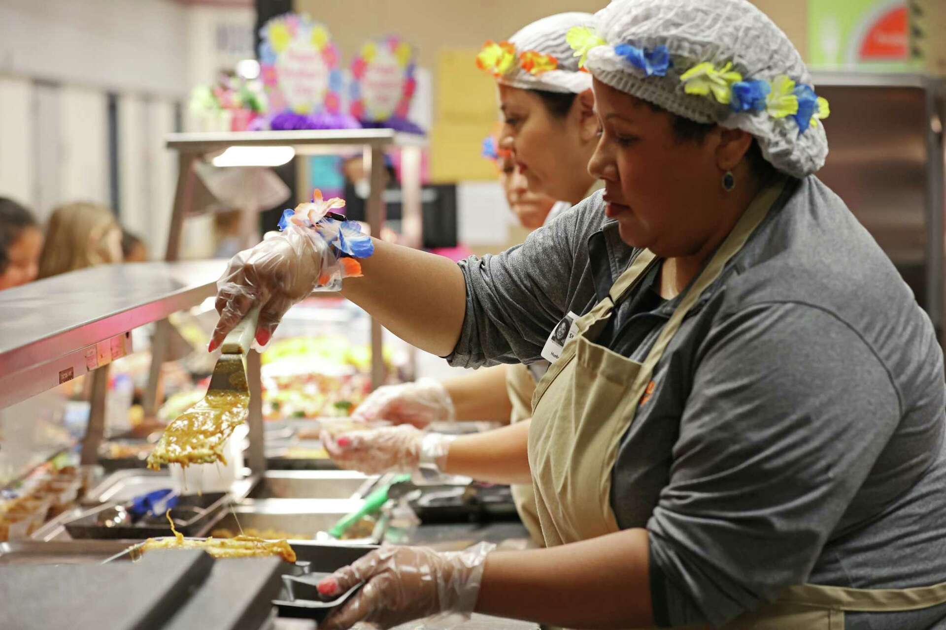 San Antonio's North East ISD to serve free meals this summer