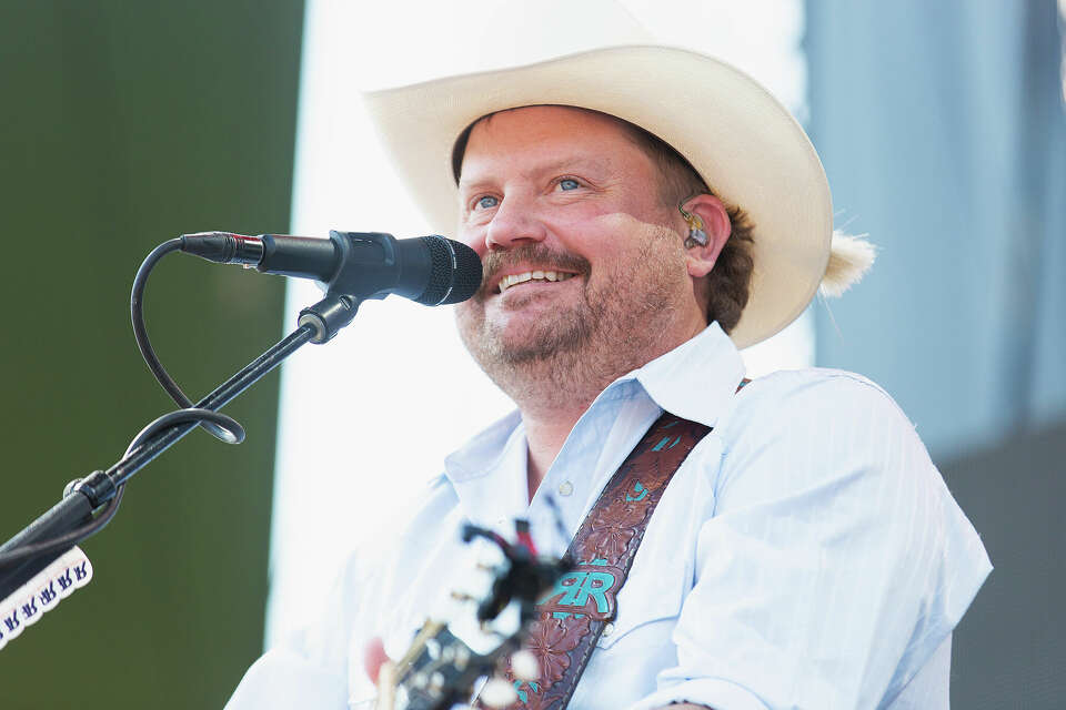 Randy Rogers Band to open rooftop bar in Texas 'homebase'