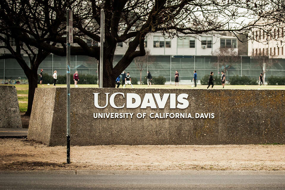 Former UC Davis coach pleads guilty to distributing child pornography