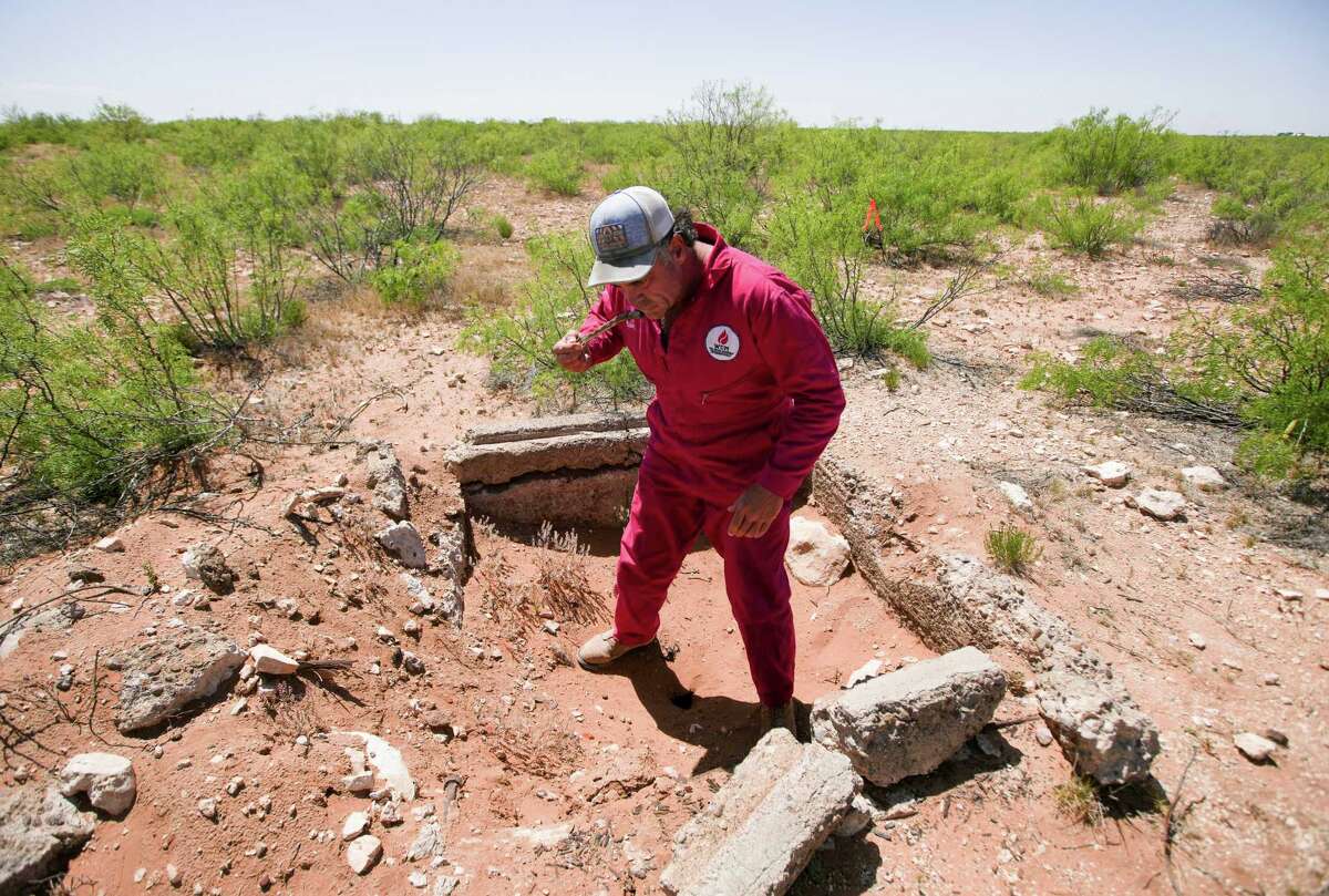 As Texas oil wells leak toxic waste, no one wants to pay to clean it