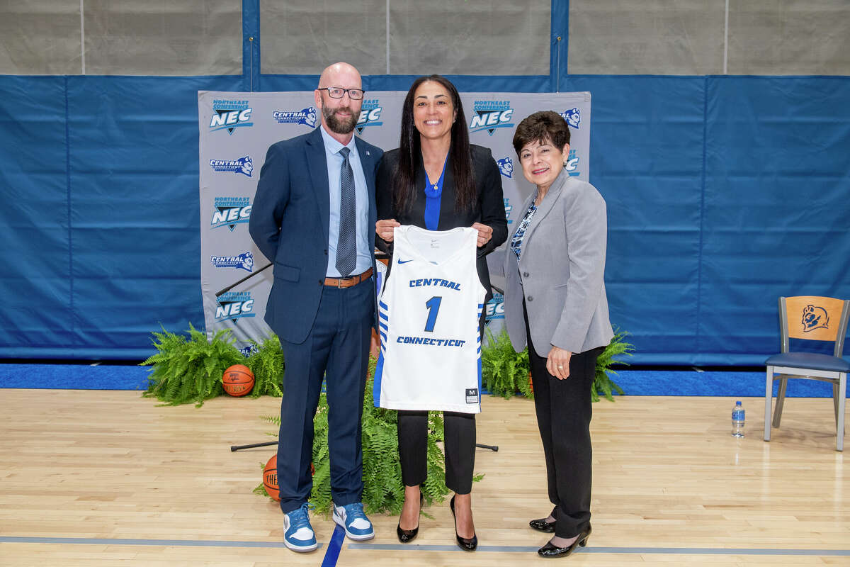 Central Connecticut coach Way Veney drawn to state by family