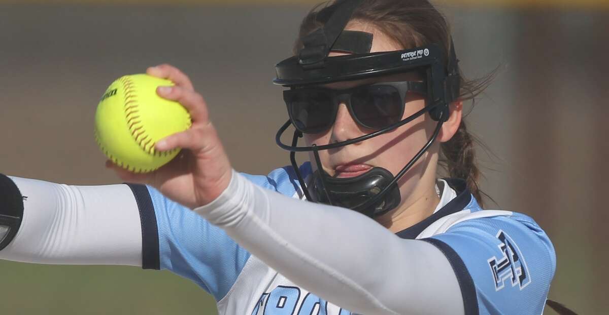 Bella Hull leads Triopia softball to big win over Astoria