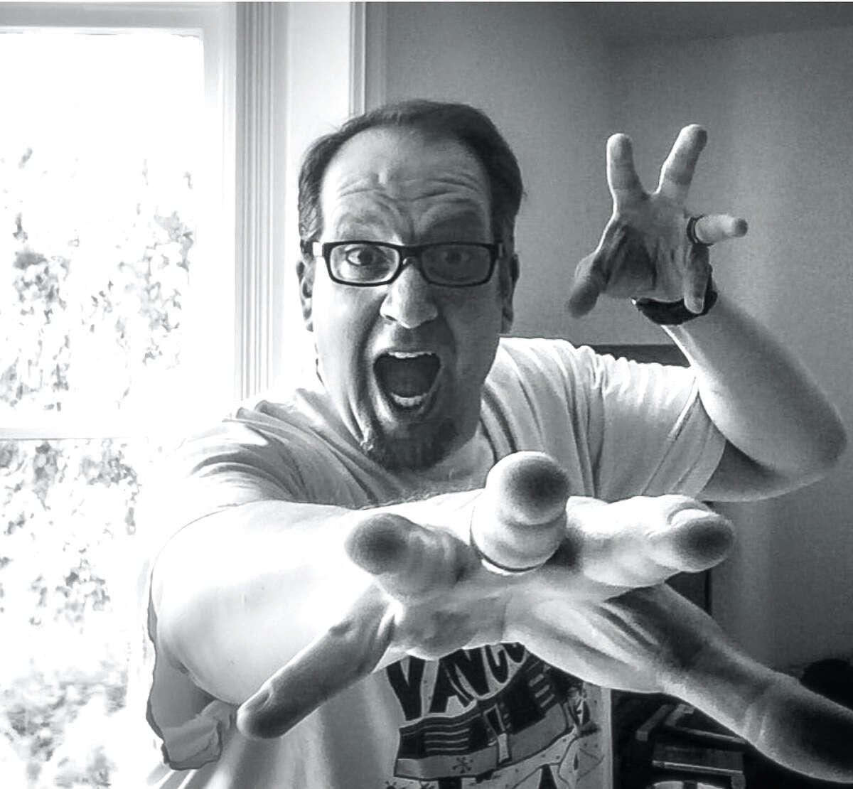 Hit the Wall art series at L’Chayim features artist Mark Bowyer