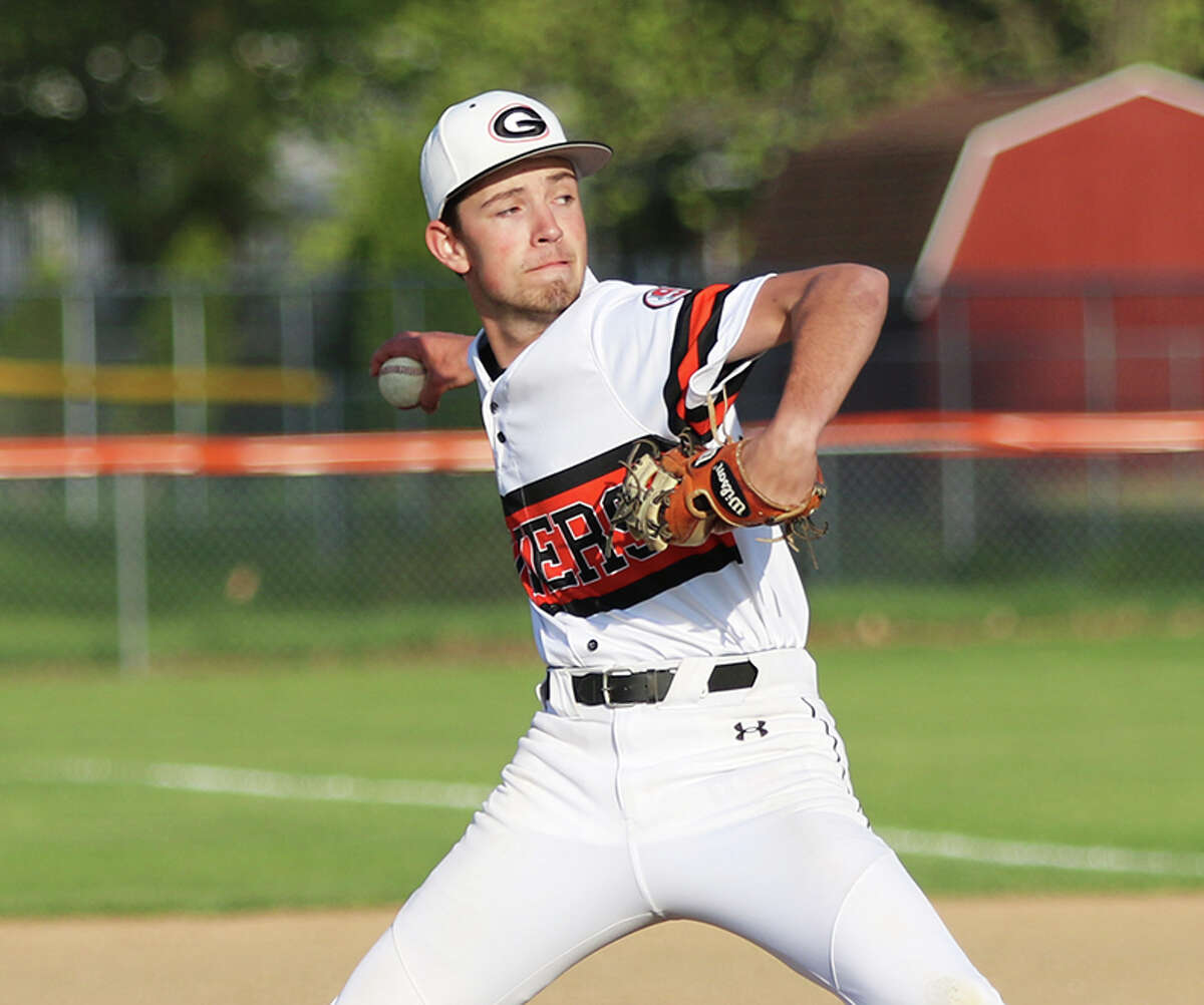 Siatos sharp, hurls Alton past Kahoks in SWC baseball