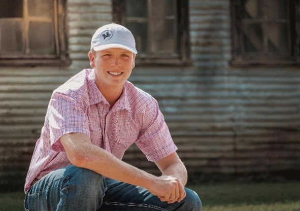 Seniors from Abernathy, Cotton Center named scholarship recipients