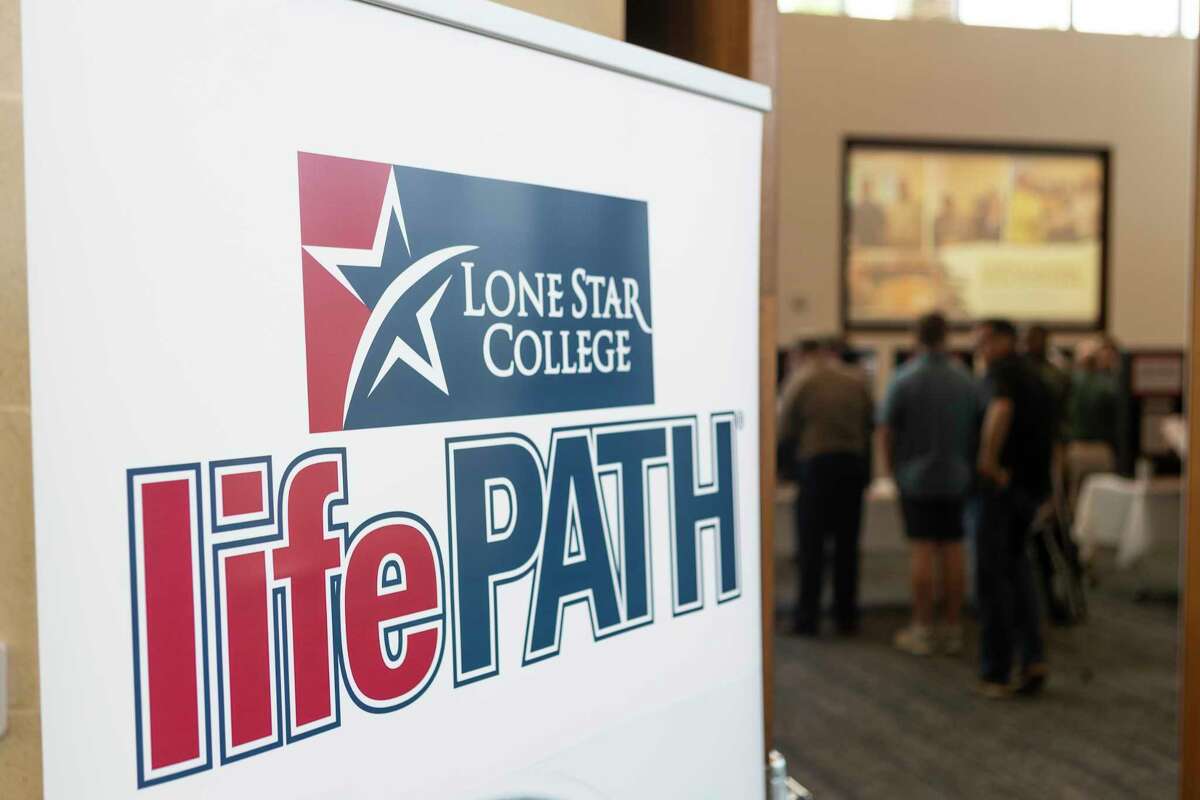 Lone Star College's first neurodiverse program students to graduate