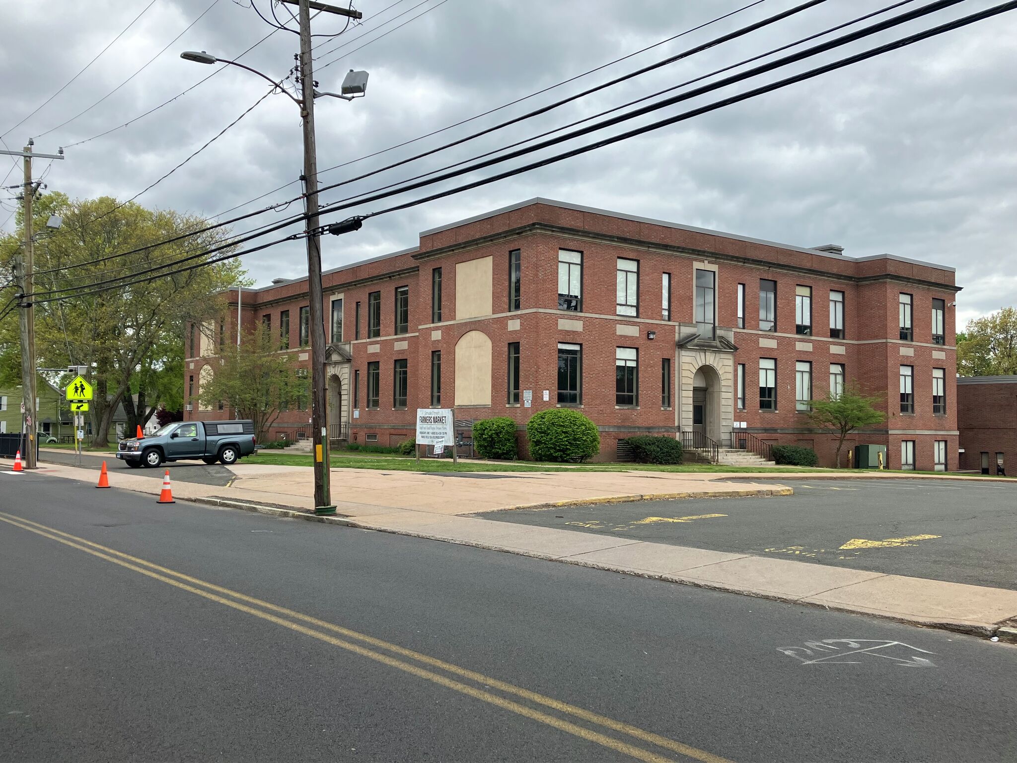 Manchester seeks revival of long-vacant Nathan Hale School building