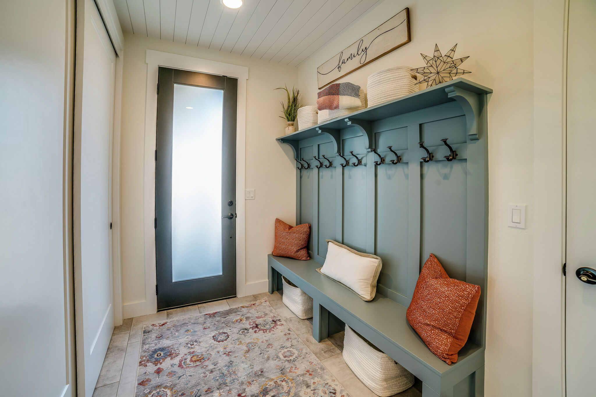 10 Mud Room Ideas to Elevate Your Entryway
