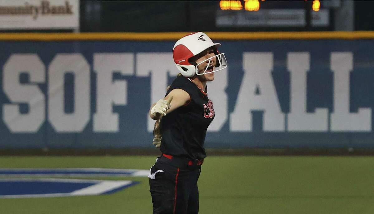 Canyon posts 10-0 softball playoff win against Alamo Heights