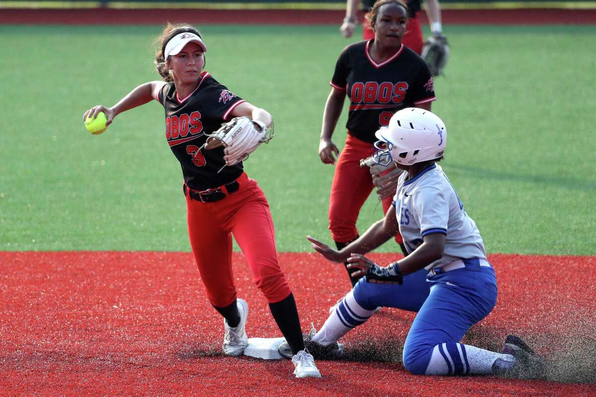 New Caney falls short against Langham Creek in Game 3