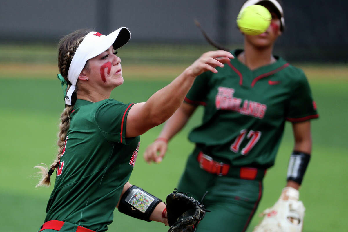 Klein Collins takes area round Game 3 win over The Woodlands