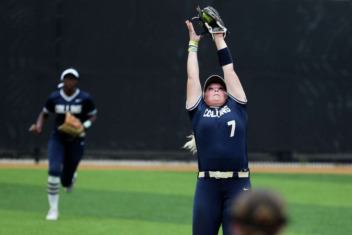 Klein Collins takes area round Game 3 win over The Woodlands