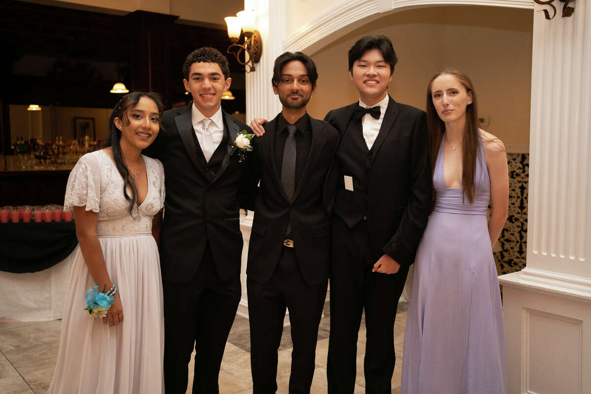 SEEN: Seymour High School prom 2023