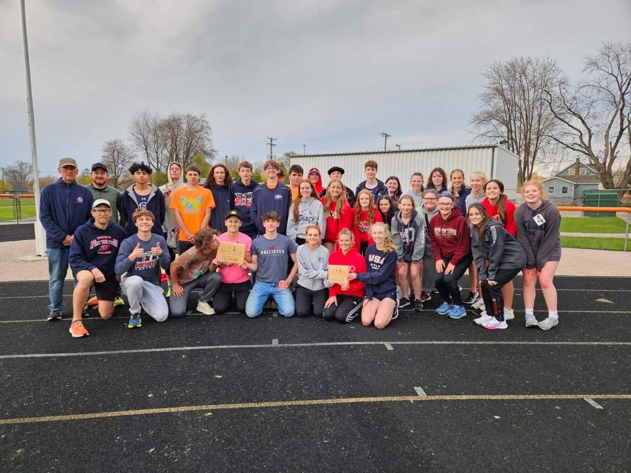 Unionville-Sebewaing Area track finishes strong in Harbor Beach