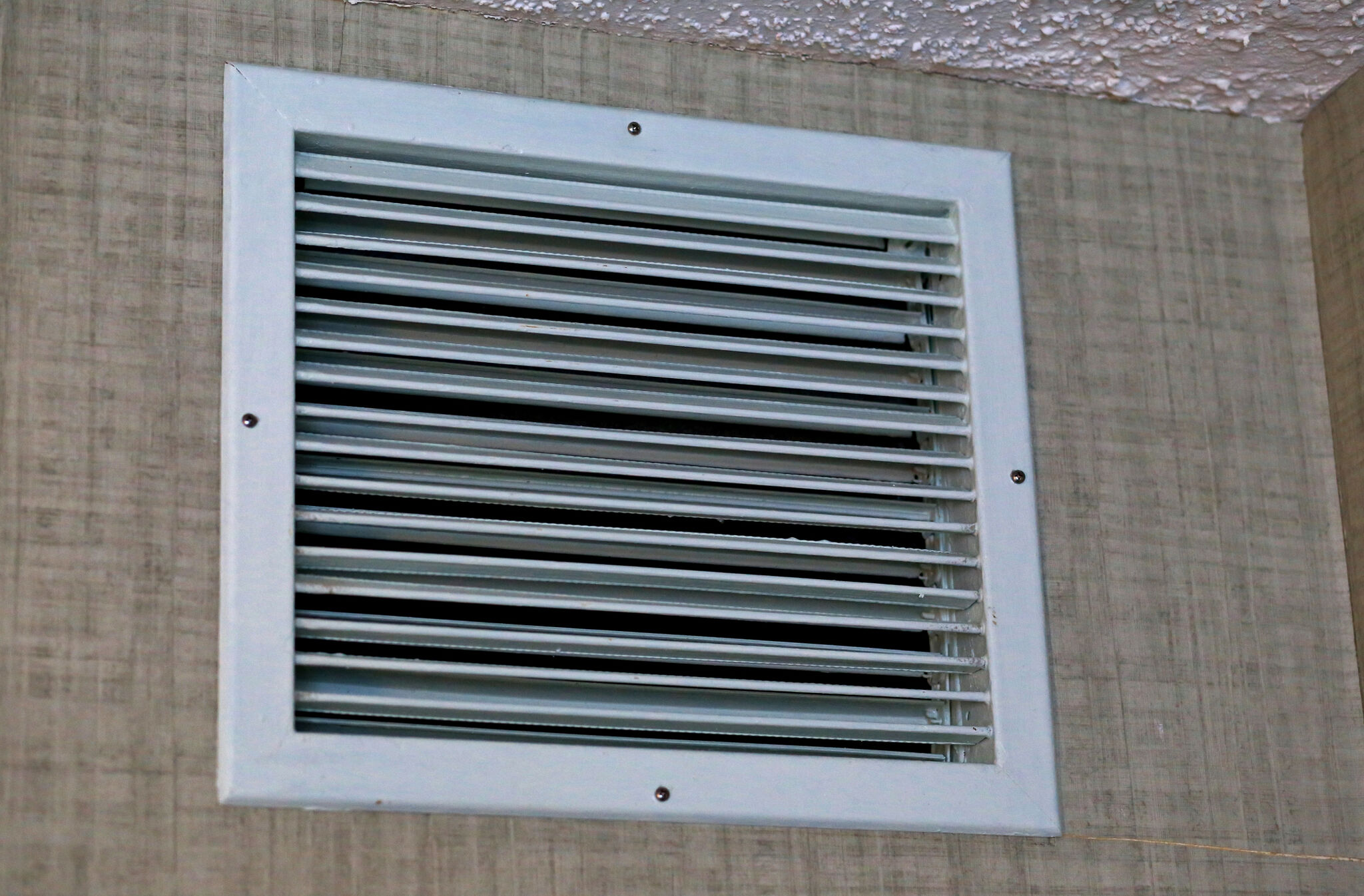 6 Signs It’s Time to Get Your Air Ducts Cleaned