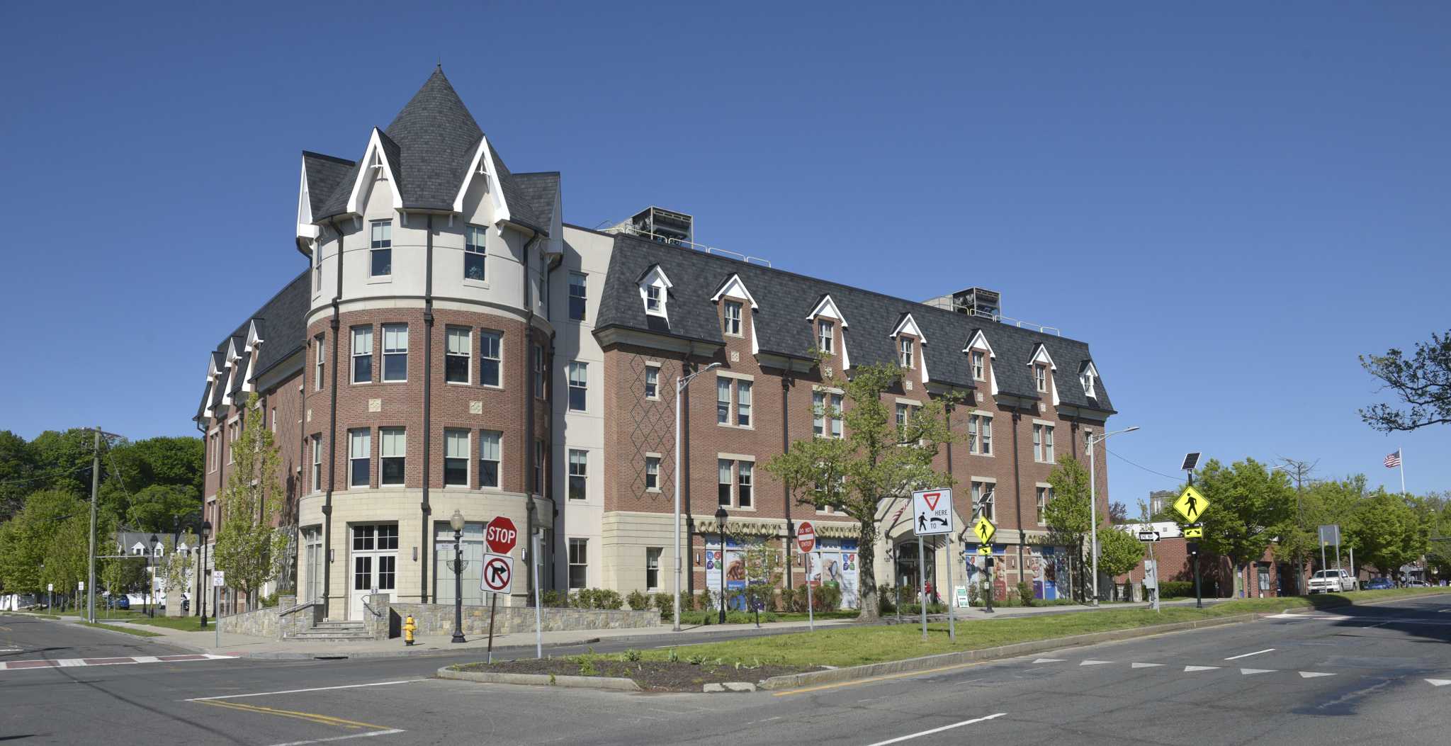 United Way, Nuvance Health to open free ‘Food Farmacy’ in Danbury