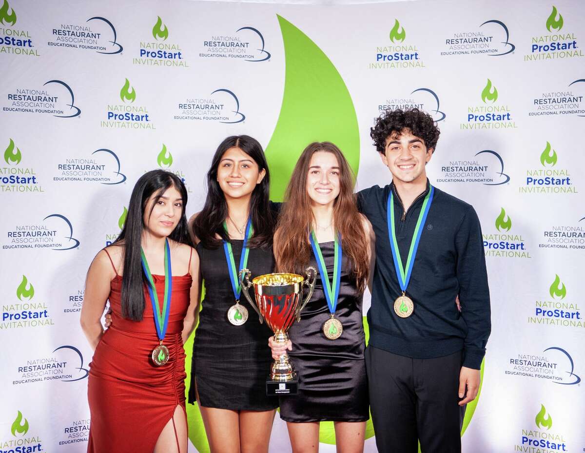 Wilbur Cross High School wins national restaurant management contest