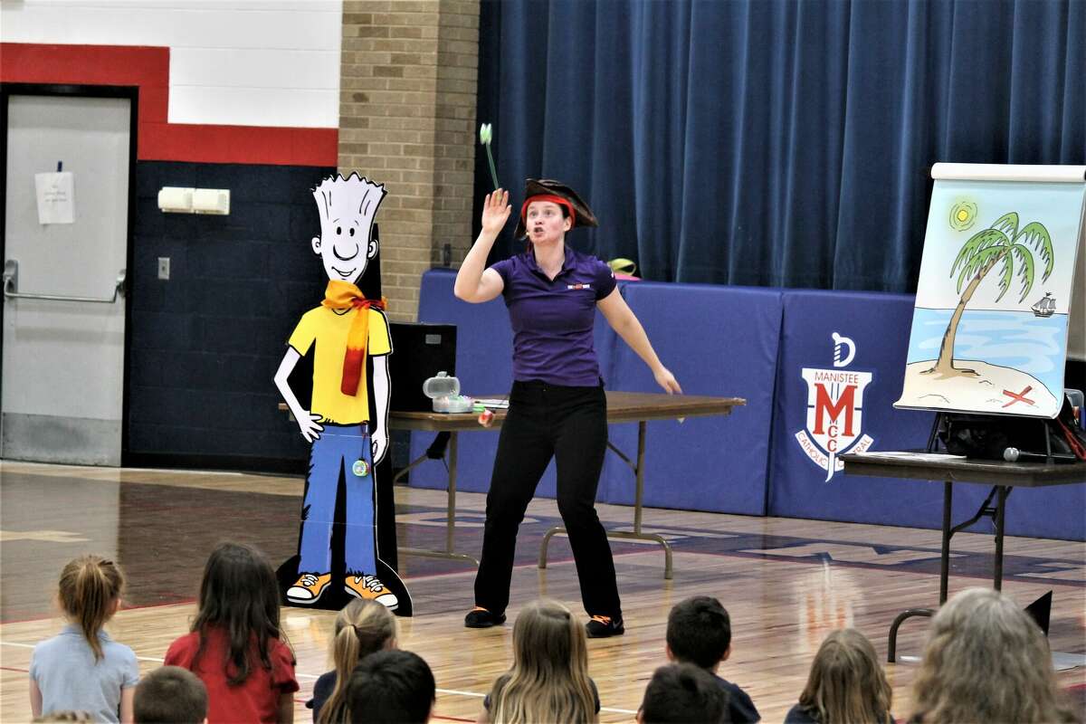 MCC students enjoy NED Shows assembly