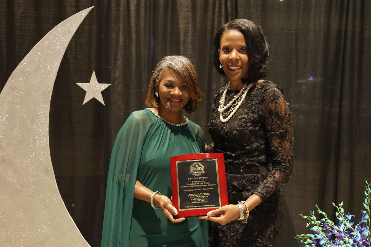 2 Beaumont ISD educators named district's 'Teachers of the Year'