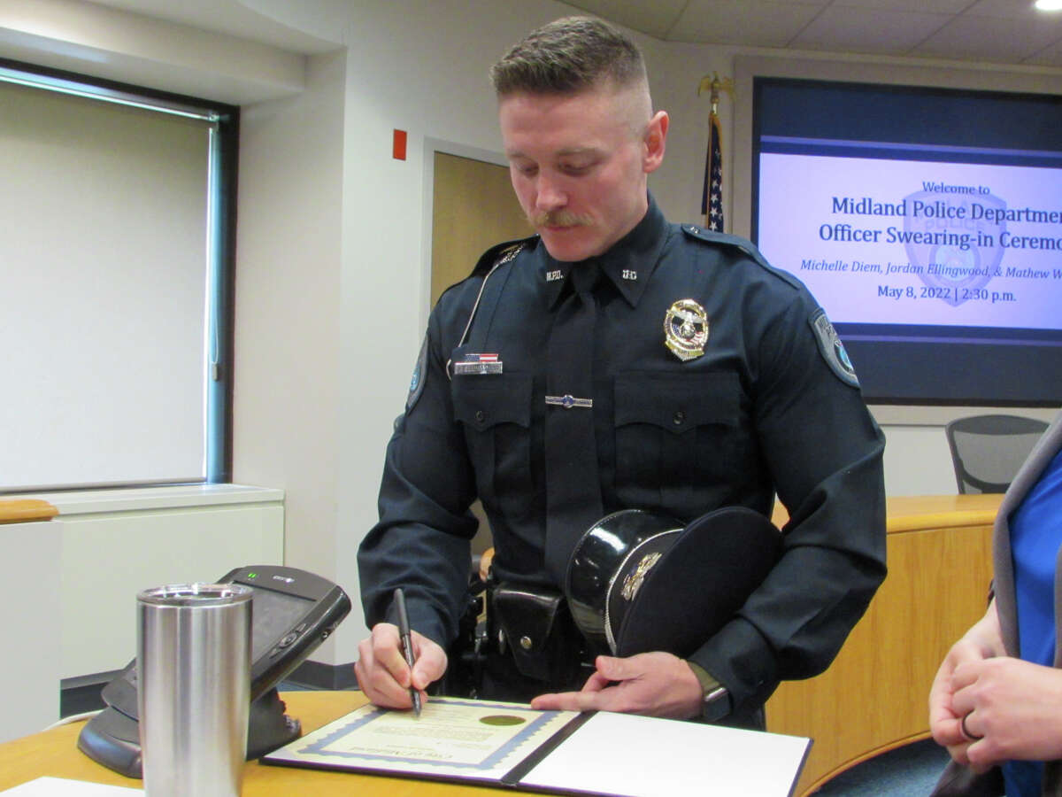 Midland Police Department adds three new officers at badge ceremony
