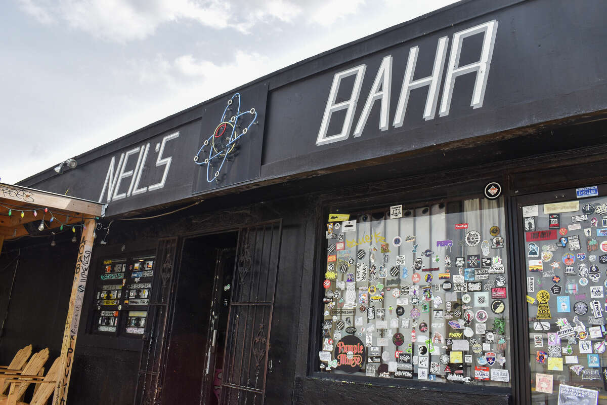 A guide to Neil's Bahr in Houston, where nerds are welcome
