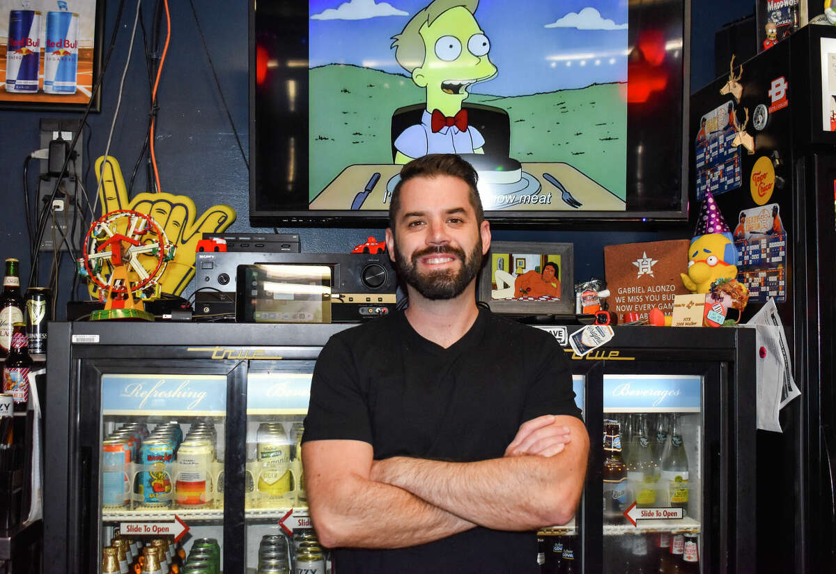 A guide to Neil's Bahr in Houston, where nerds are welcome